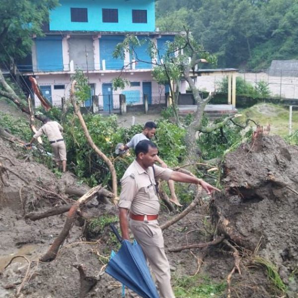 PHOTOS: उत्तराखंड के चमोली में आधी रात बादल फटने से थराली गांव में तबाही, सामने आईं तस्वीरें ...